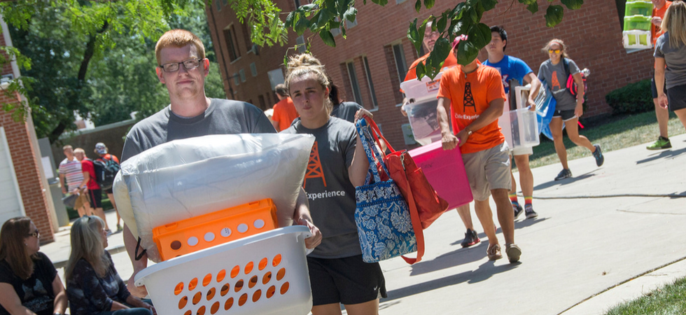 14 Items to Add to Your College Move-in List | JLV College Counseling